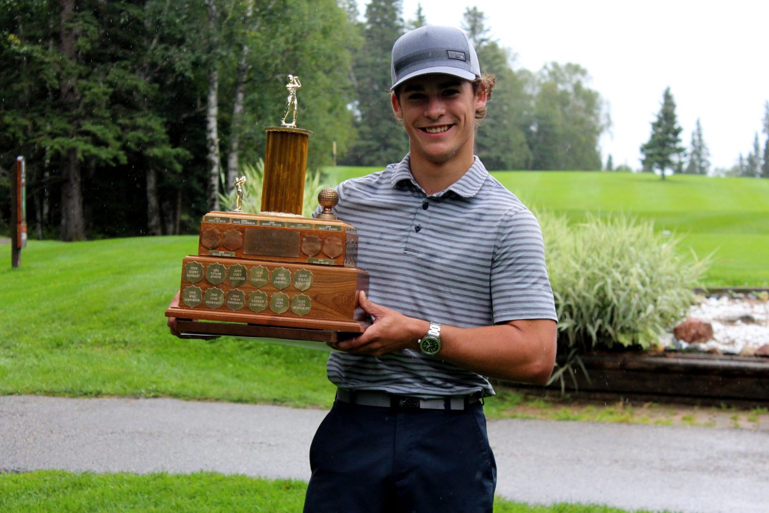 Salazar captures Junior Lobstick title - Golf Saskatchewan